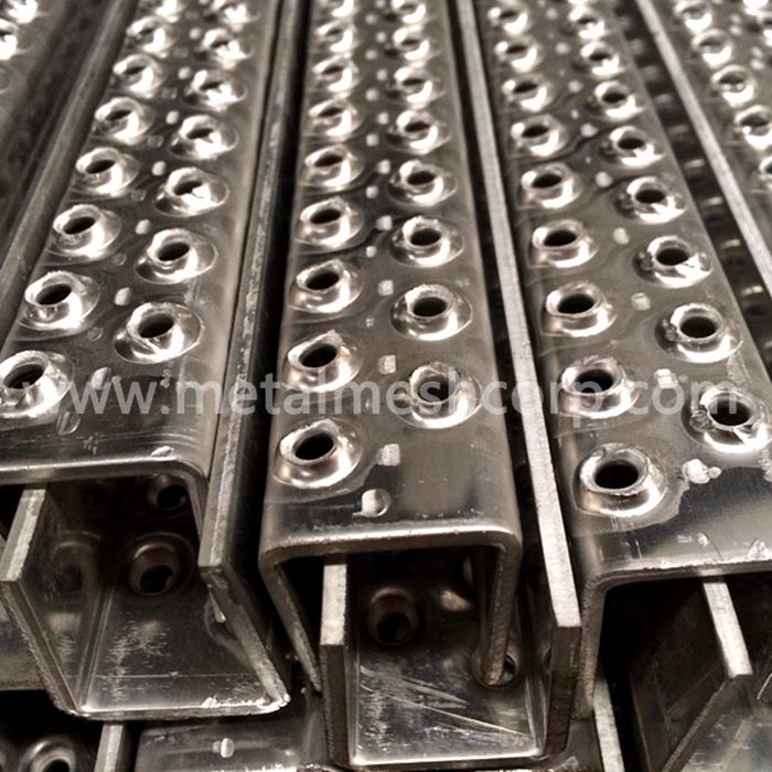 2, 3, 4 Row Stock Ladder Rungs, Traction Tread Safety Grating ...