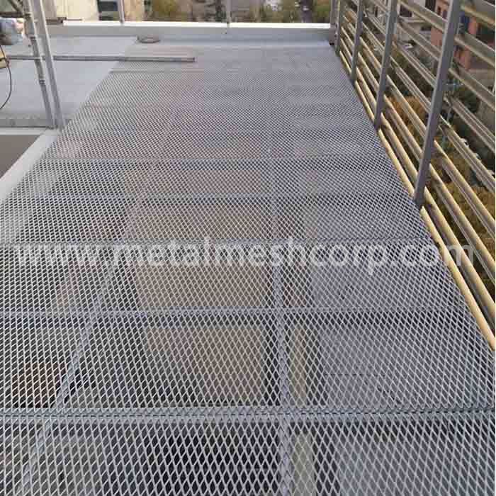 Expanded Metal Gothic Mesh, Standard Raised Expanded Metal, Hot Dipped ...